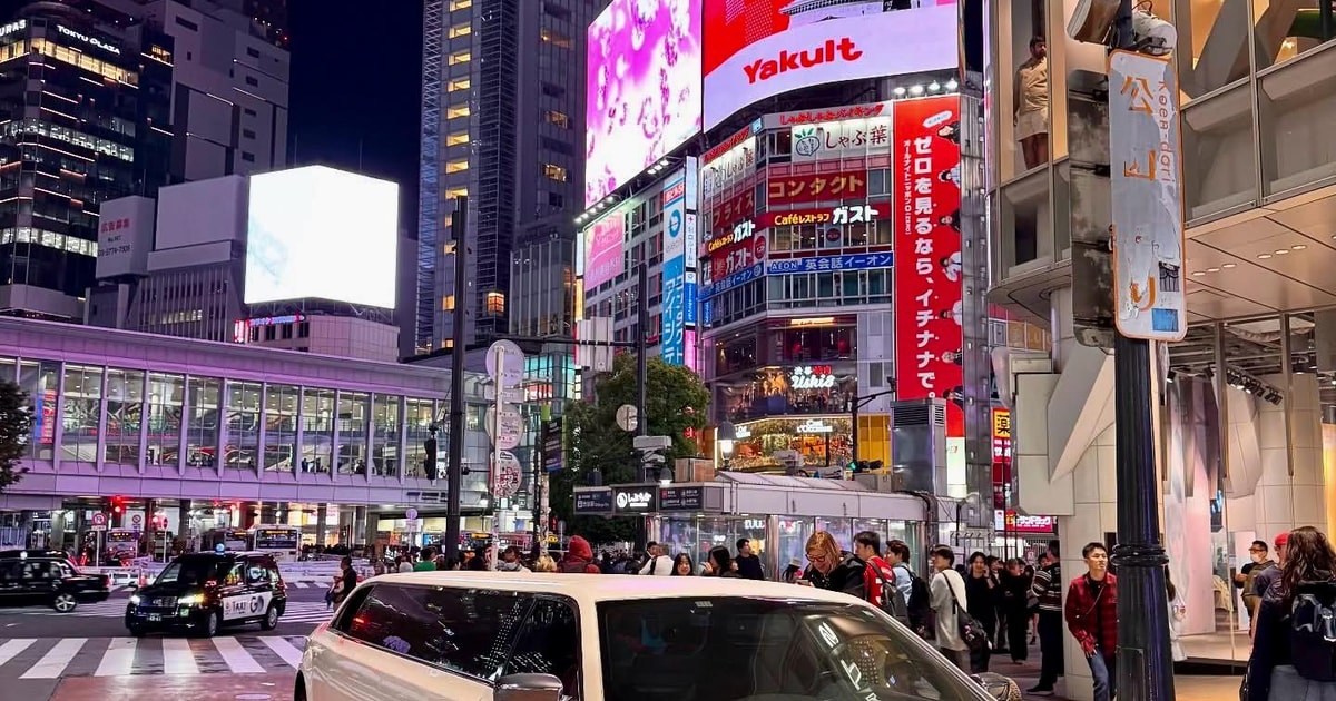 Tokyo Party Limousines Feiern mit Stil Luxuriöse Limousinenfahrten ...