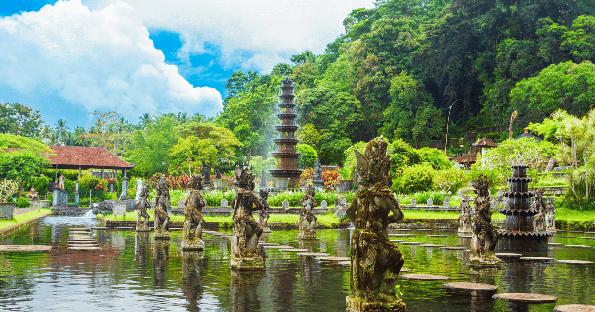 East Bali Tour All In: Lempuyang, Tirta Gangga, Besakih | GetYourGuide