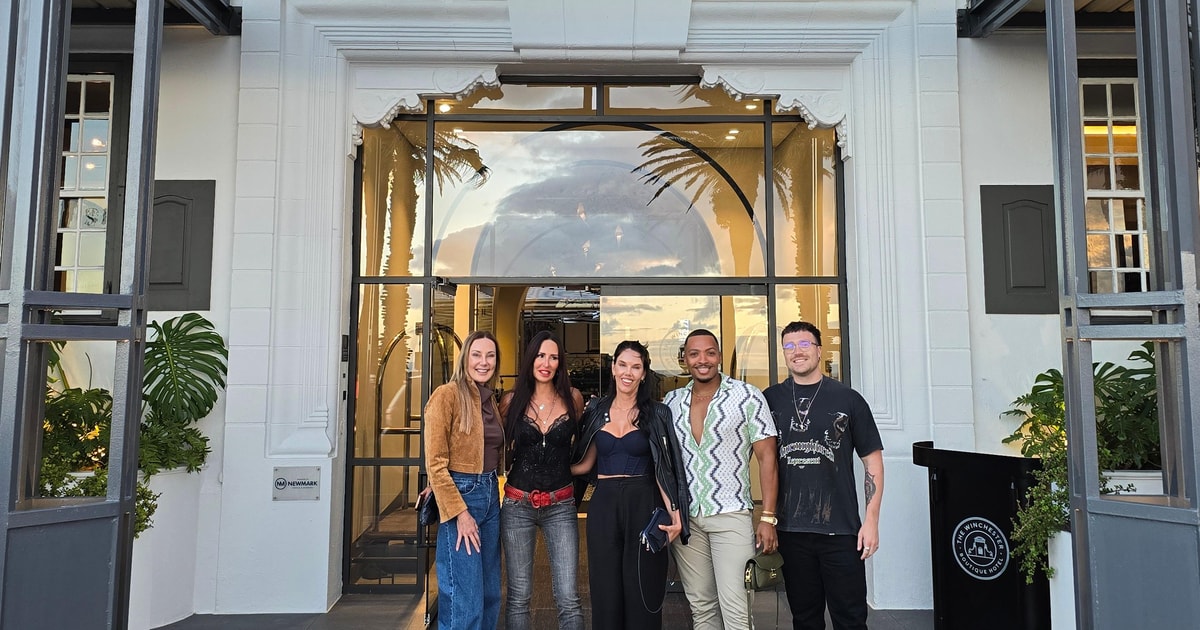 Cape Town: Nightlife Bus Tour with Welcome Drink | GetYourGuide