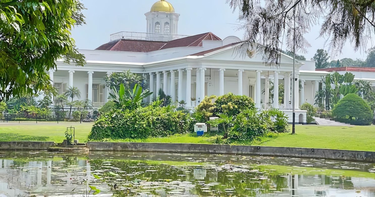 From Jakarta : Botanical Garden, Waterfalls, Natural Views | GetYourGuide