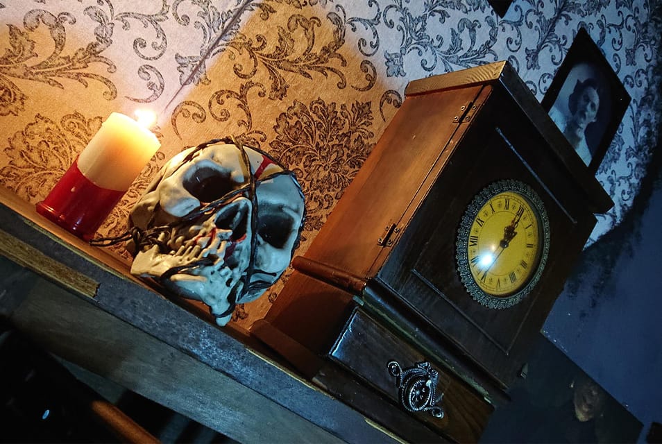 Madrid: Escape Room de miedo "La caja embrujada" | GetYourGuide