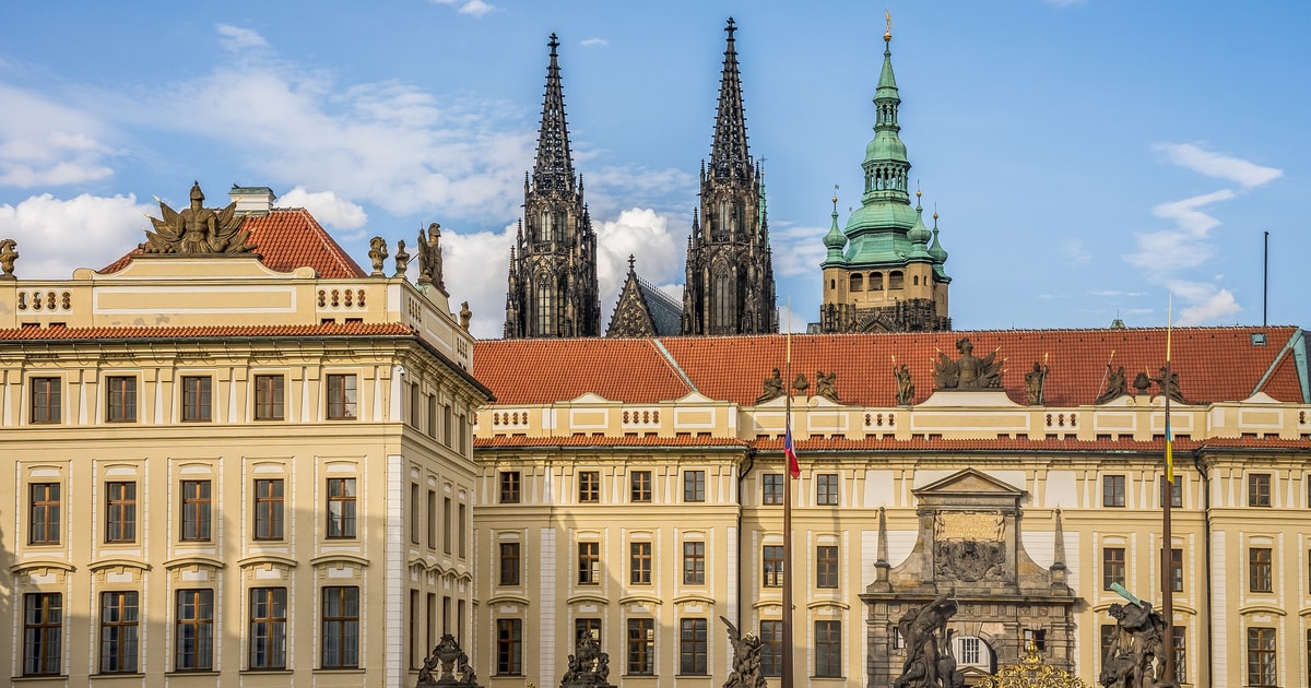 Prague Castle: Small-Group Tour with Visit to Interiors | GetYourGuide