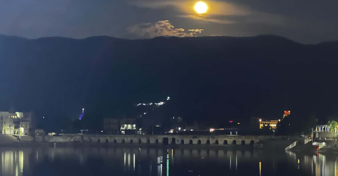Visite à pied en soirée avec les rituels du feu - la route de Pushkar ...