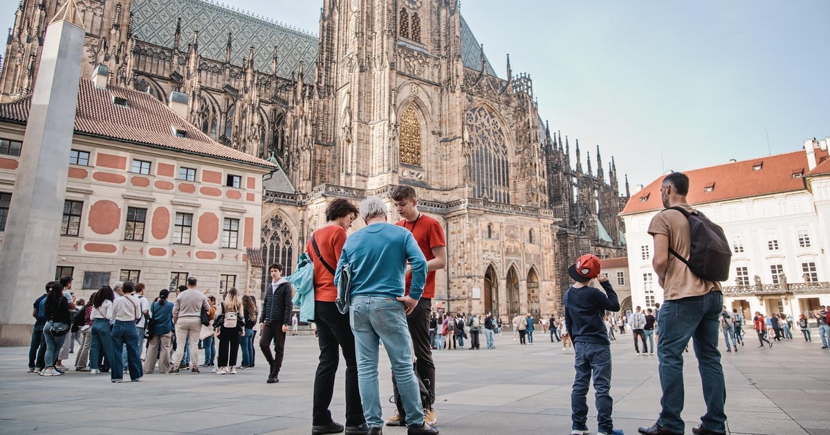 Prague: 6-Hour City Tour including Cruise and Lunch | GetYourGuide