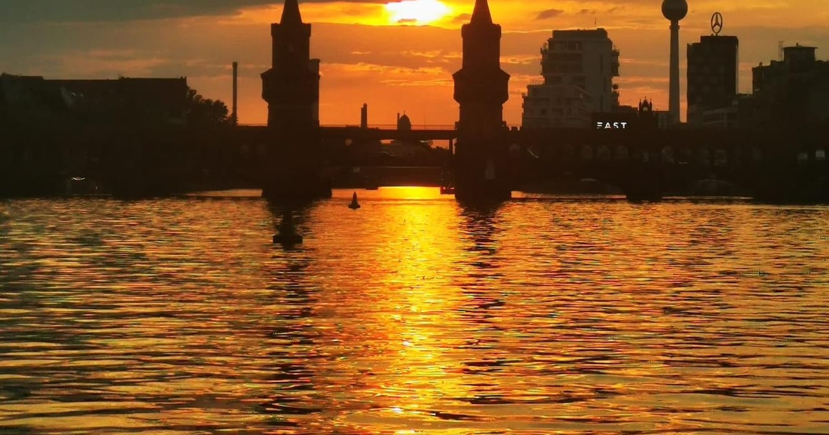 Berlin Schiffsrundfahrt | Sunset Tour mit Solarschiff | Sightseeing ...