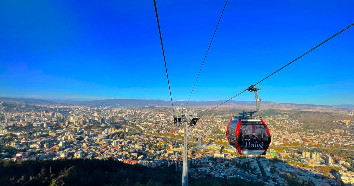 Tbilisi: Tour guidato della città nuova con giro in funivia di ...