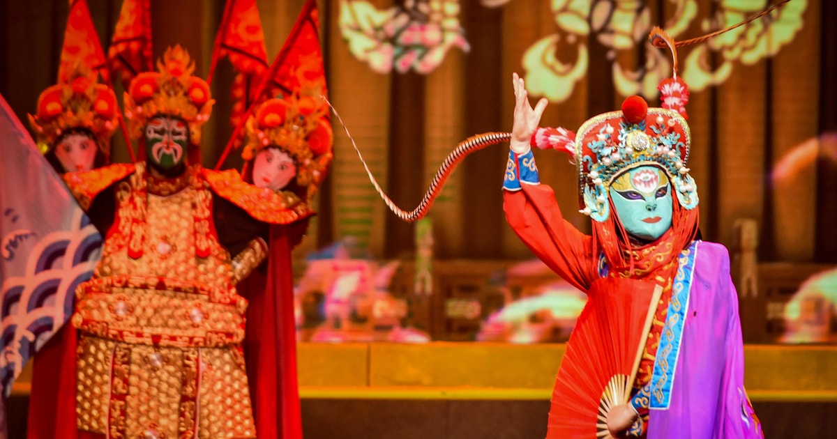 Sichuan Face Changing Opera Gala Ticket | GetYourGuide