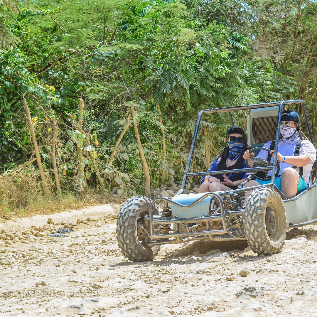 Punta Cana: tour in buggy alla scoperta della spiaggia di Macao e del ...
