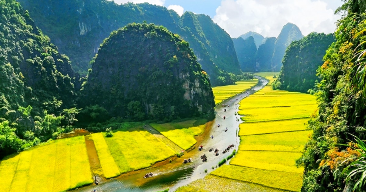 Hanoi/Ninh Binh: Trang An/Tam Coc, Mua Cave, Hoa Lu Day Tour | GetYourGuide