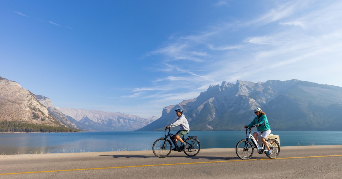 Banff Excursión guiada en bicicleta eléctrica por el lago de montaña ...