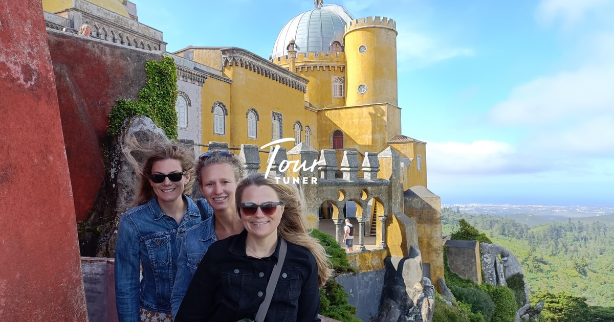 Sintra: Palazzo Pena. Regaleira. Cabo da Roca e Cascais | GetYourGuide
