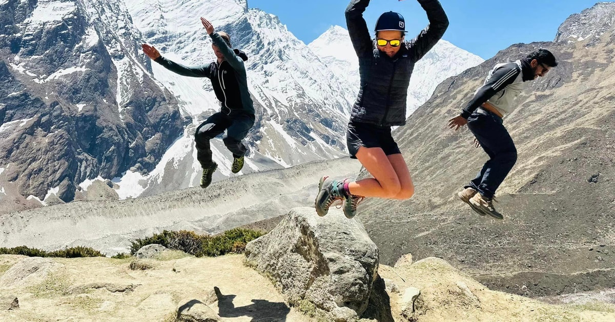 Gorkha: Erlebnis der Honigjagd in Larpak | GetYourGuide