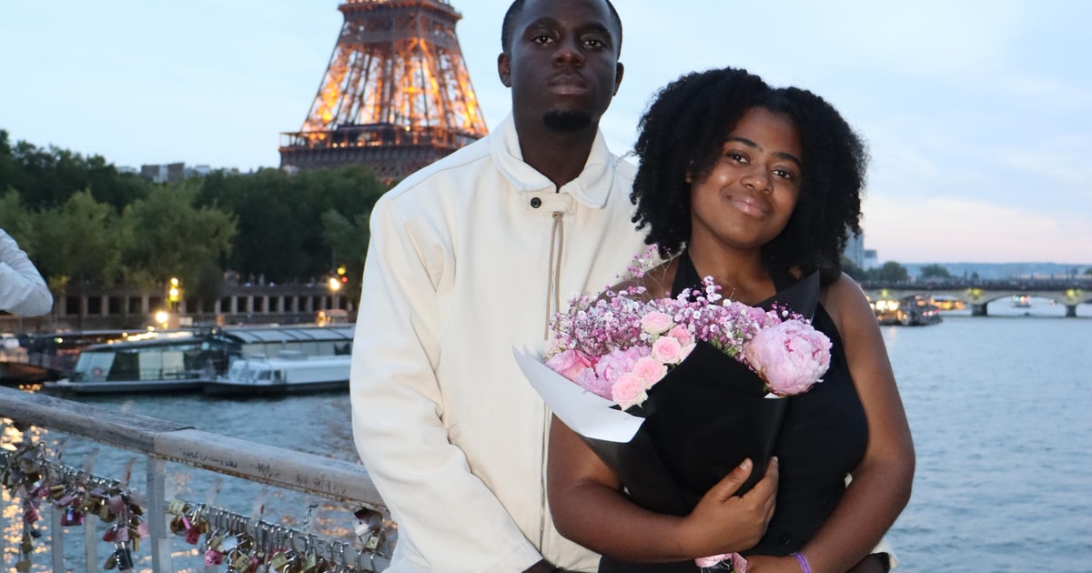 Paris : séance photo romantique en couple avec un photographe local ...