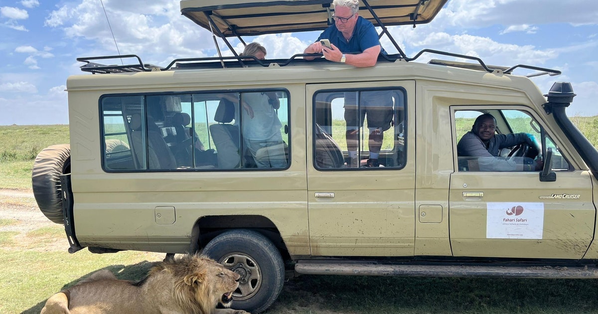 Arusha: 2-Day Luxury Serengeti Safari | GetYourGuide