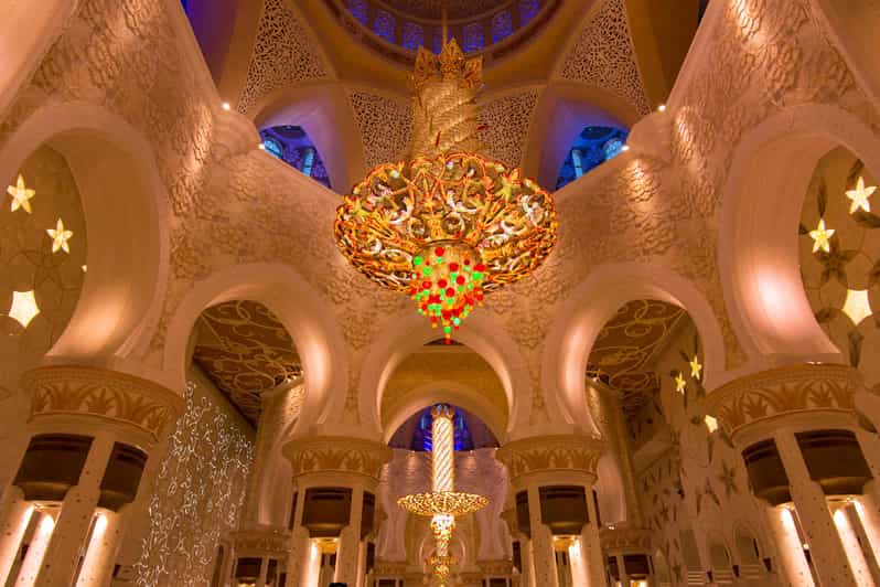 Abu Dhabi, Sheikh Zayed Grand Mosque: Audio Guided Tour | GetYourGuide