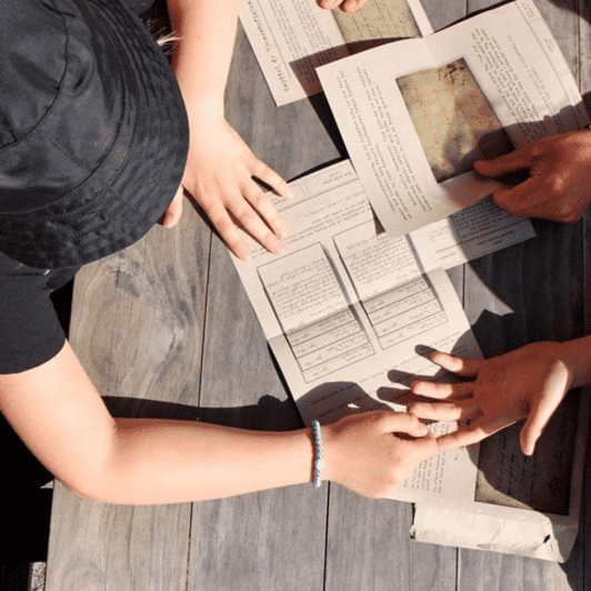 Edinburgh: Self-Guided Murder Mystery Tour by the Castle | GetYourGuide