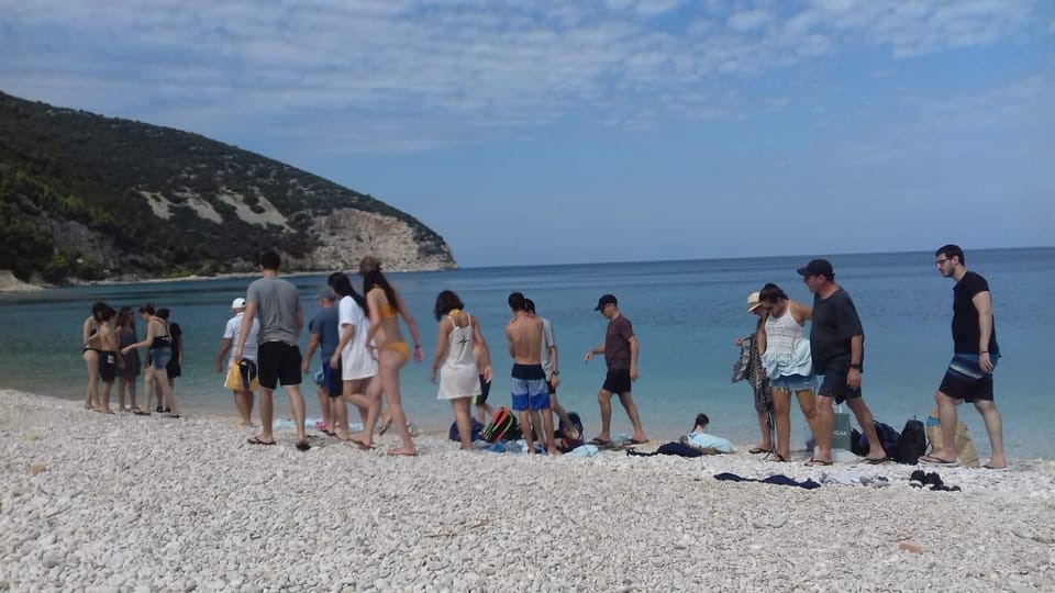 Explora la bahía de Vlora: Isla de Sazani y península de Karaburun ...