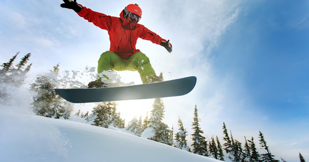 Snowboard Lessons (from 13 y) for First Timers at Feldberg | GetYourGuide