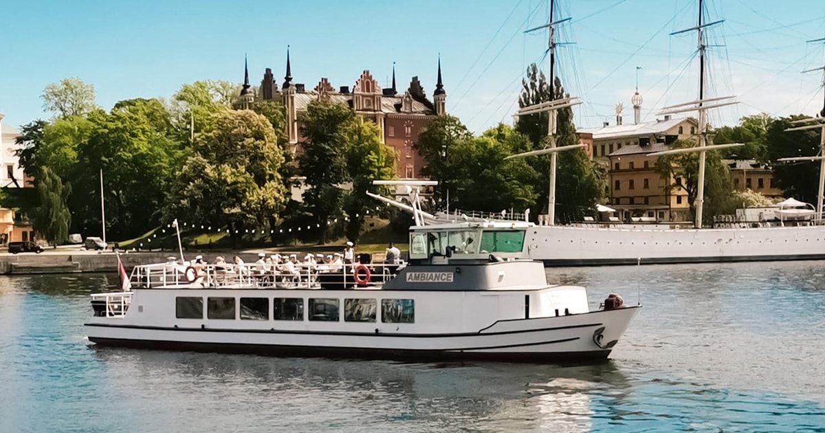 Estocolmo: Tour a pie y tour en barco por el Archipiélago | GetYourGuide