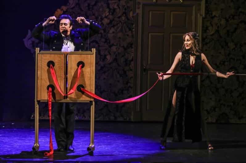 Branson: Rick Thomas' Mansion of Dreams Magic Show Ticket | GetYourGuide