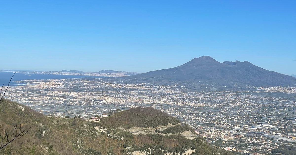Pompeii-Vesuvius met lunch vanuit All inclusive Amalfikust | GetYourGuide