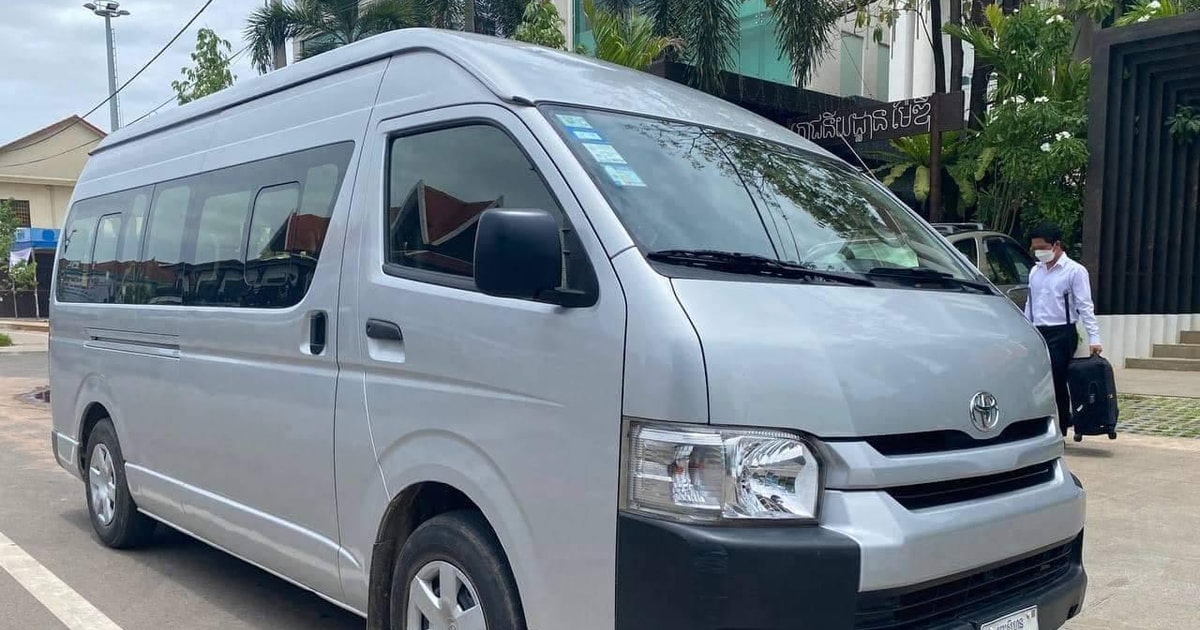 Siem Reap Stadt nach Siem Reap Angkor Flughafen mit dem Shuttle Bus ...