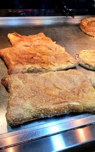 Breakfast in the markets with olive oil and honey tasting | GetYourGuide