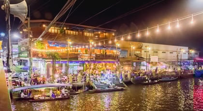 Bangkok: Mercado flutuante de Amphawa com passeio para ver vaga-lumes | GetYourGuide