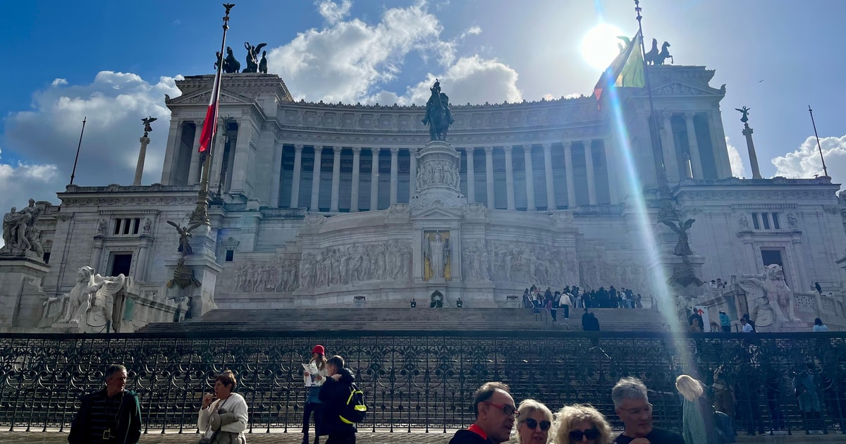Roma: Victor Emmanuel Anıtı & P. Venezia Özel Turu | GetYourGuide
