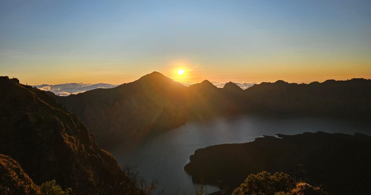 Lombok: Mount Rinjani 2D/1N Summit Trek Best Reseller | GetYourGuide