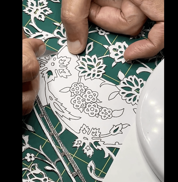 Learn Paper cutting art with Tusif Ahmad | GetYourGuide