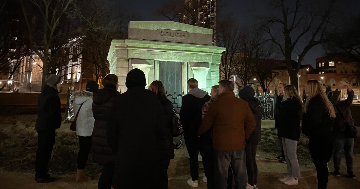 Chicago: Ghost Bus Tour of Haunted Locations | GetYourGuide