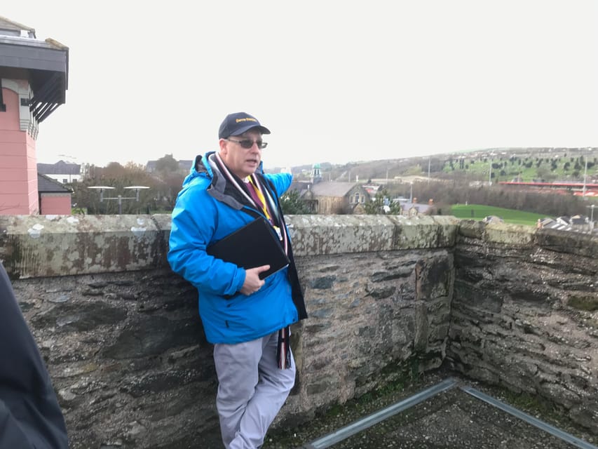 Derry/Londonderry:City Walls History Highlights Walking Tour | GetYourGuide