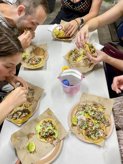 Taco's & Marquesitas met een inwoner van Cancún | GetYourGuide