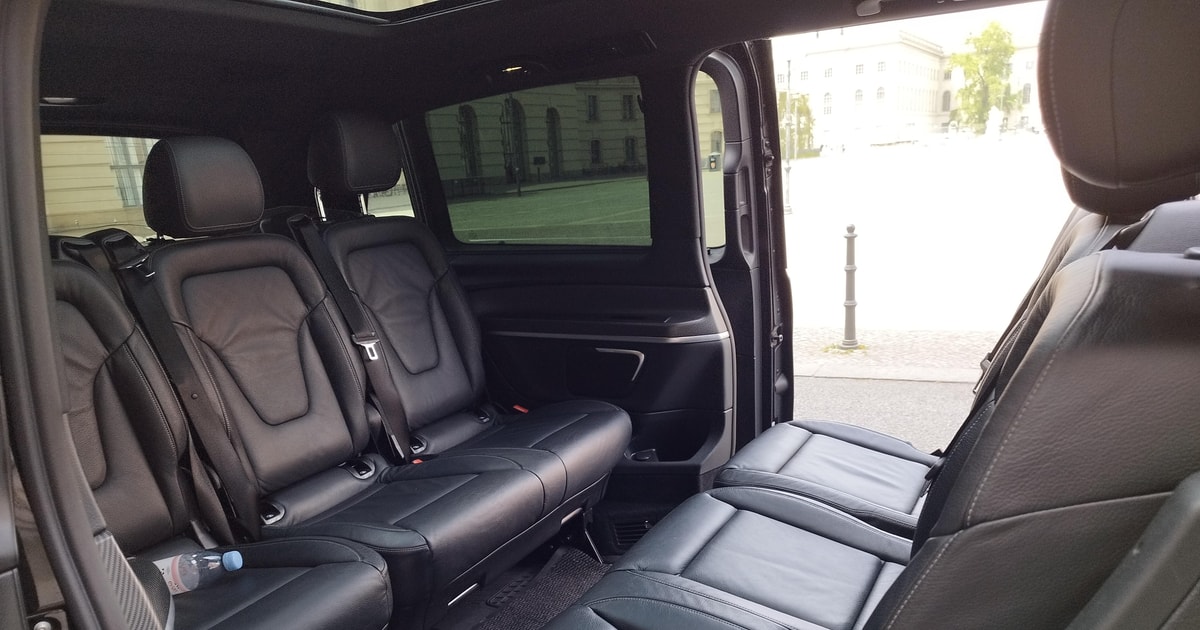 Minivan + Přeprava + Světla + Řidič + Průvodce + Na míru šité ...