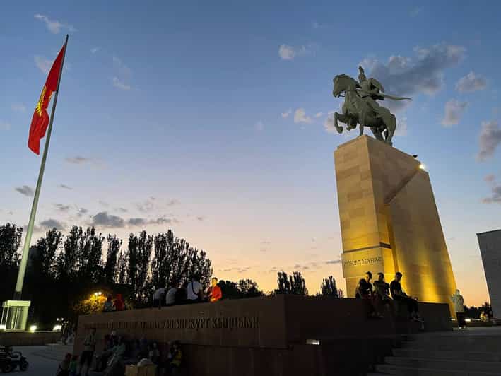 Soviet Statues, Buildings & Mosaics Art (USSR History) | GetYourGuide
