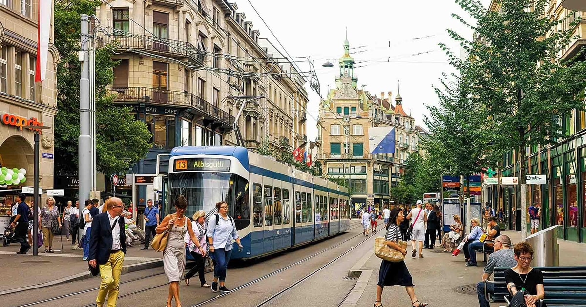 Zurich: 3-Day Swiss Tour with Accommodation and Lindt Museum | GetYourGuide