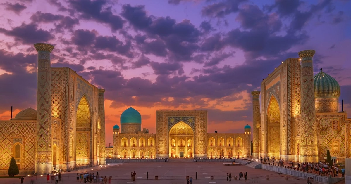 Samarkand: Photo Walking Tour with Treasure Passport | GetYourGuide