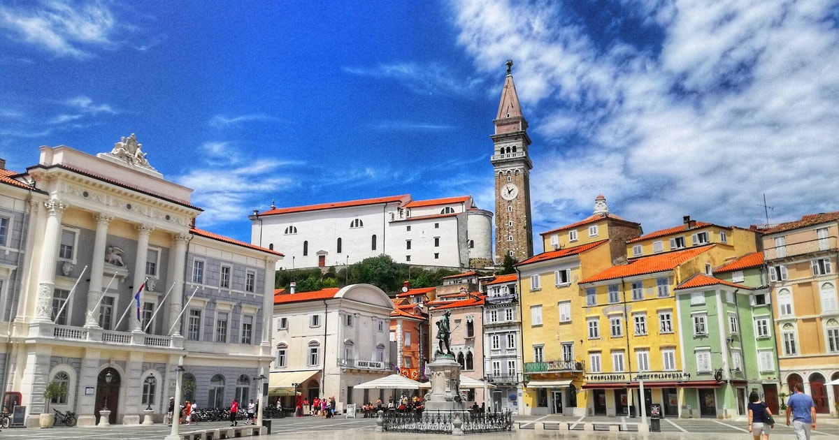 Desde Liubliana: Cueva de Postojna, Castillo de Predjama y Piran ...