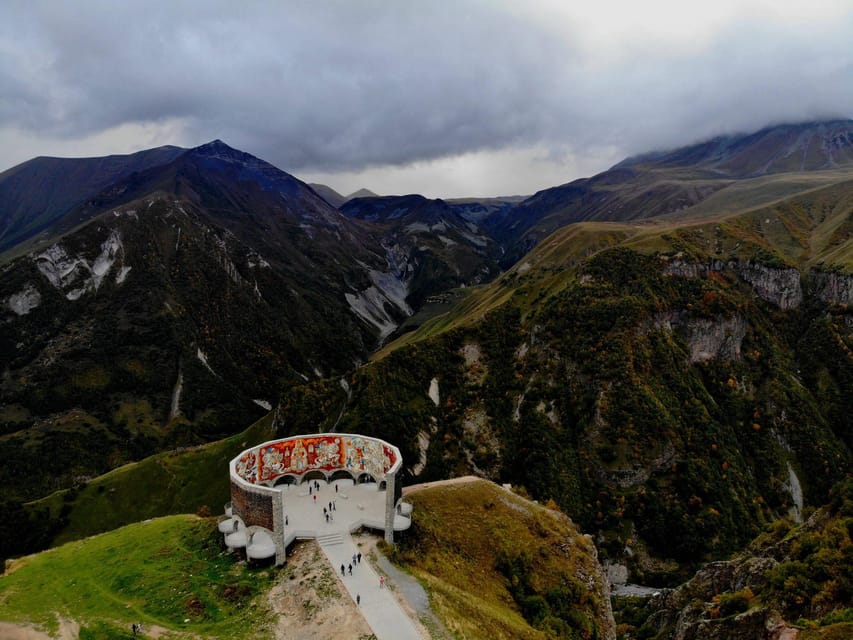 格鲁吉亚高地探险-卡兹别吉 | GetYourGuide