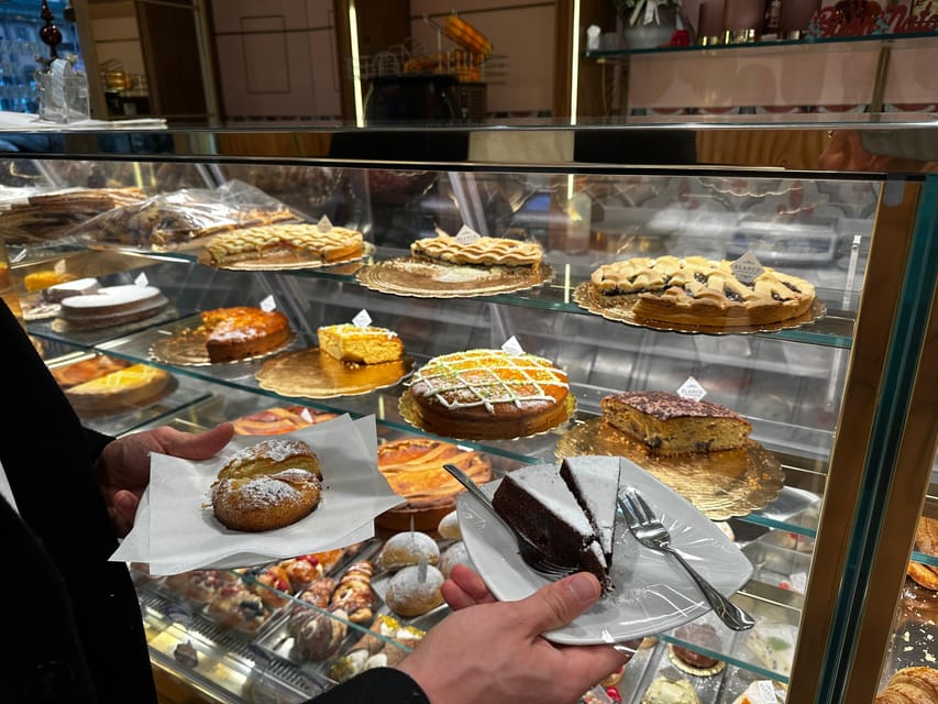Tour di degustazione di cioccolato e pasticceria nel centro storico di ...