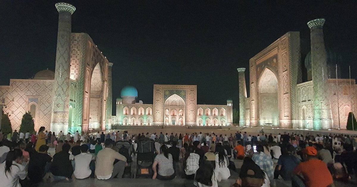 Samarkand: Rundvisning på Registan-pladsen og Gur-e-Amir-mausoleet ...