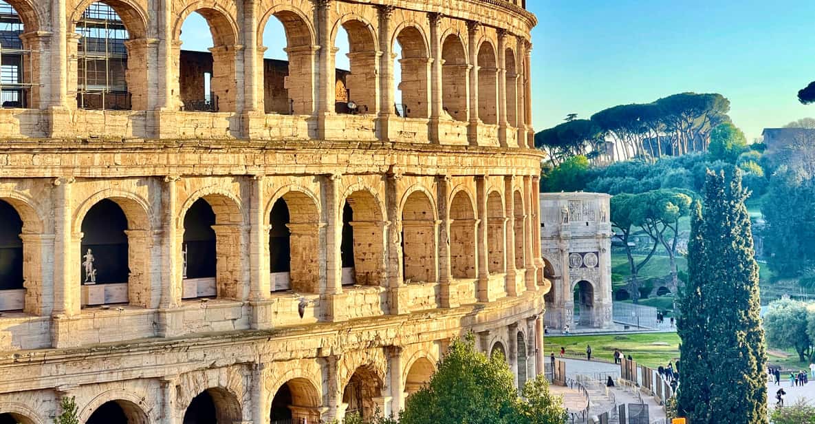 Rom: Colosseum VIP-upplevelse av Colosseum, Forum Romanum och ...