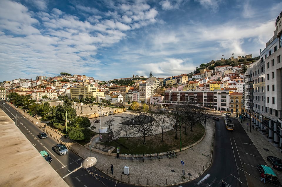 Lisbon: Highlights tuk-tuk tour | City overview! | GetYourGuide