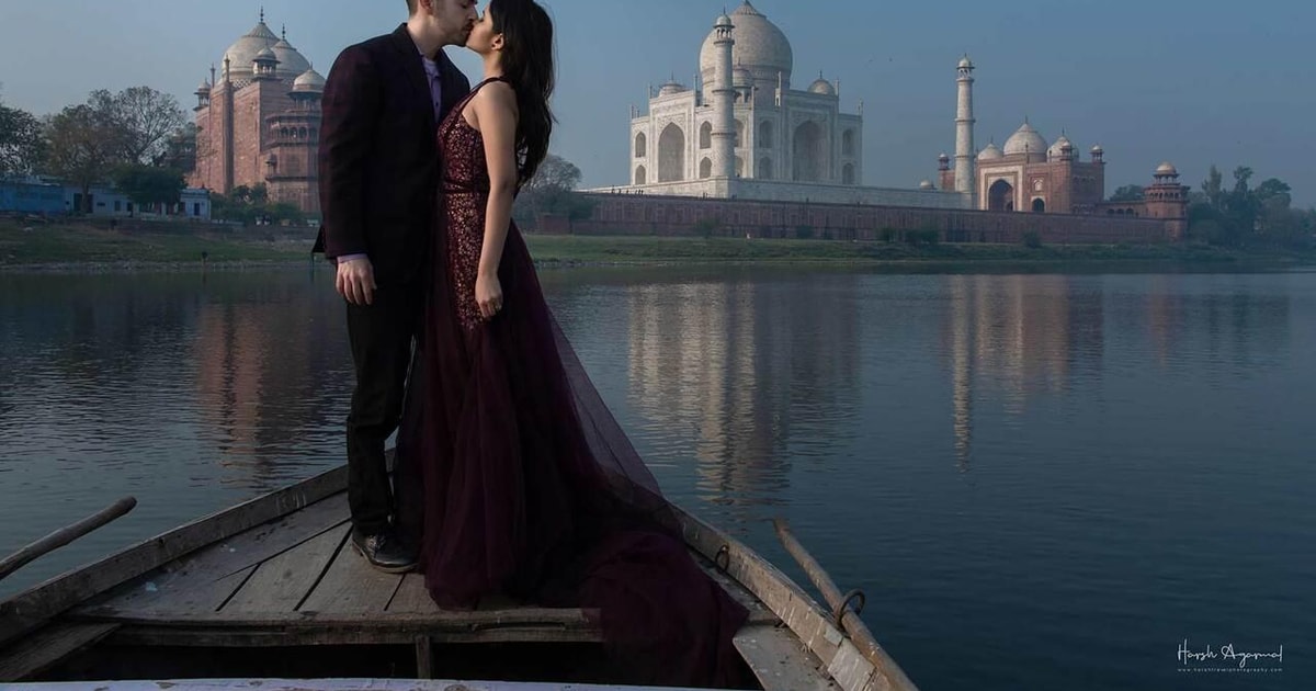 Agra - Taj Mahal Taj Mahal biljetter som låter dig hoppa över kön med ...