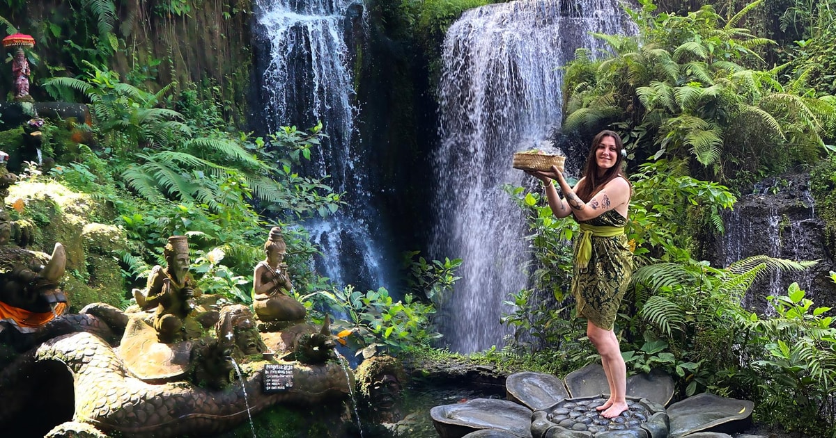 Bali: Taman Beji Griya Wasserfall-Reinigungsritual | GetYourGuide