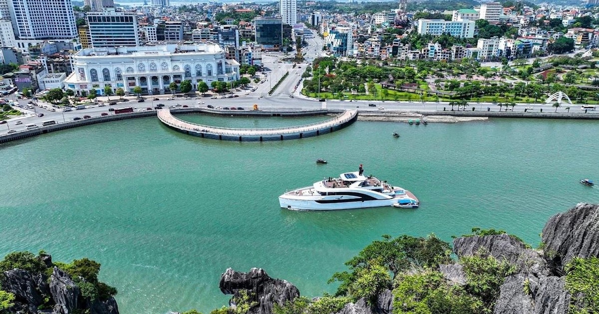 City Voyage Of Ha Long Bay with Luxury Yacht Experience | GetYourGuide