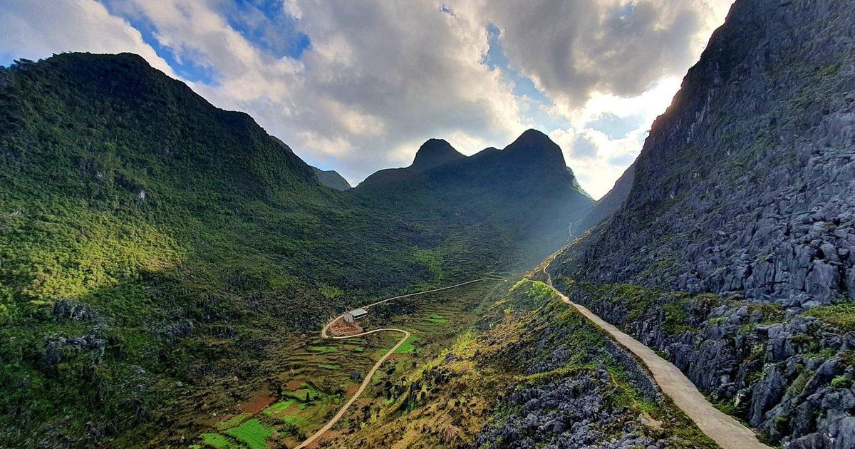 Ha Giang Comfort Car Ride Tour in 4D3N | GetYourGuide