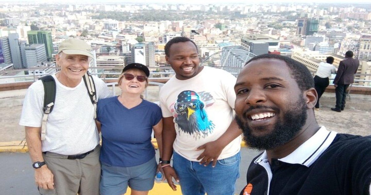 Tour privado de 2 días por Nairobi y safari por el Parque Nacional de ...