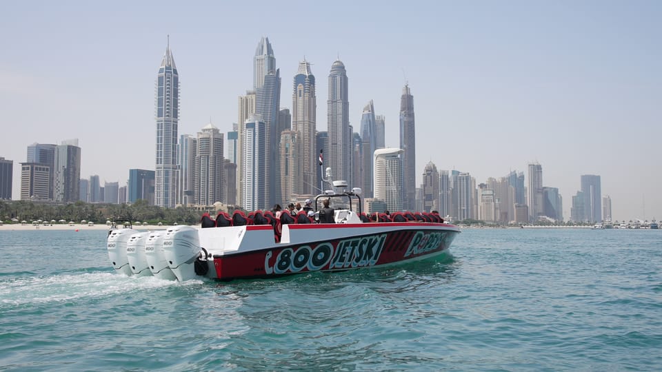 Dubai: Racing Speedboat Sightseeing Tour | GetYourGuide